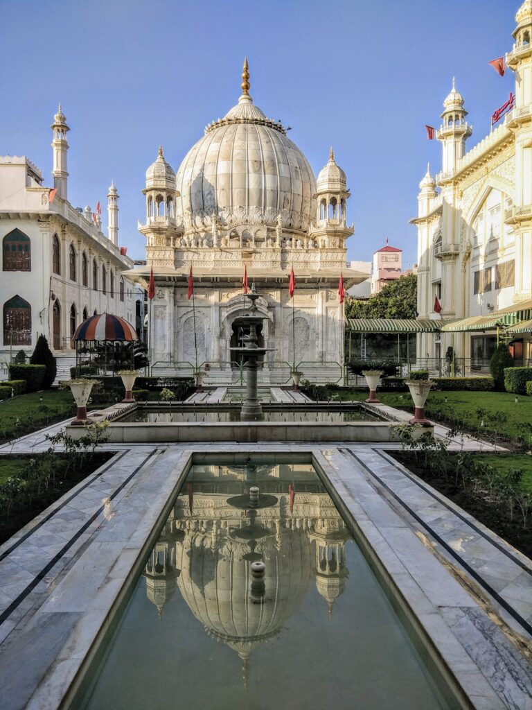 SYEDNA HEBATULLAH MOAYYED FIDDIN SAHEB RA - Mumeneen Akhbar